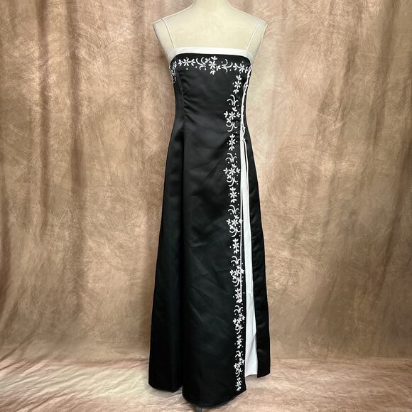 Zum Zum by Niki Livas | Dresses | Vintage Zum Zum Niki Livas Beaded ...